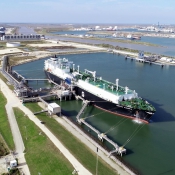 Freeport LNG seeks commercial restart