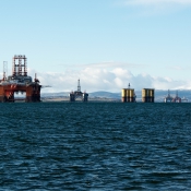 Woodside awards offshore decommissioning contracts