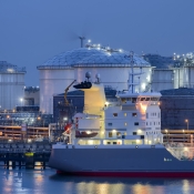 Germany's Stade LNG project expects floating terminal in February