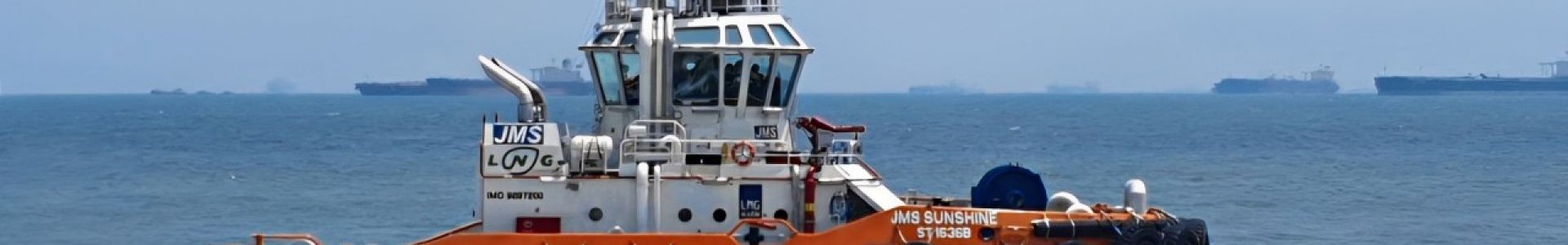 Seatrium deploys LNG tug powered by hybrid system in Singapore