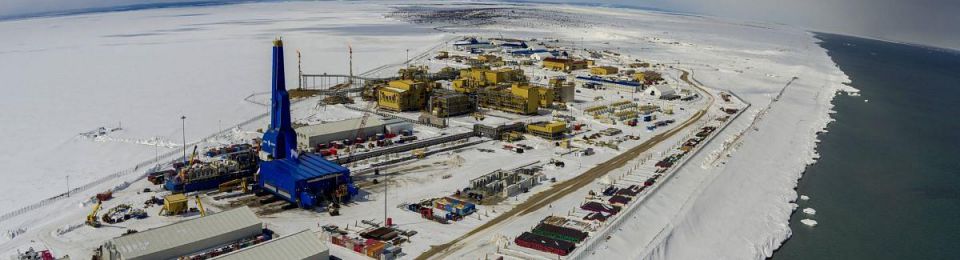 ExxonMobil parks Far East LNG project